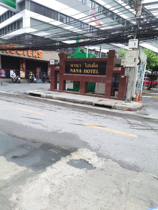 Check In Bar, Soi 10 Sukhumvit - Page 13 - Bangkok - LadyBoyReview