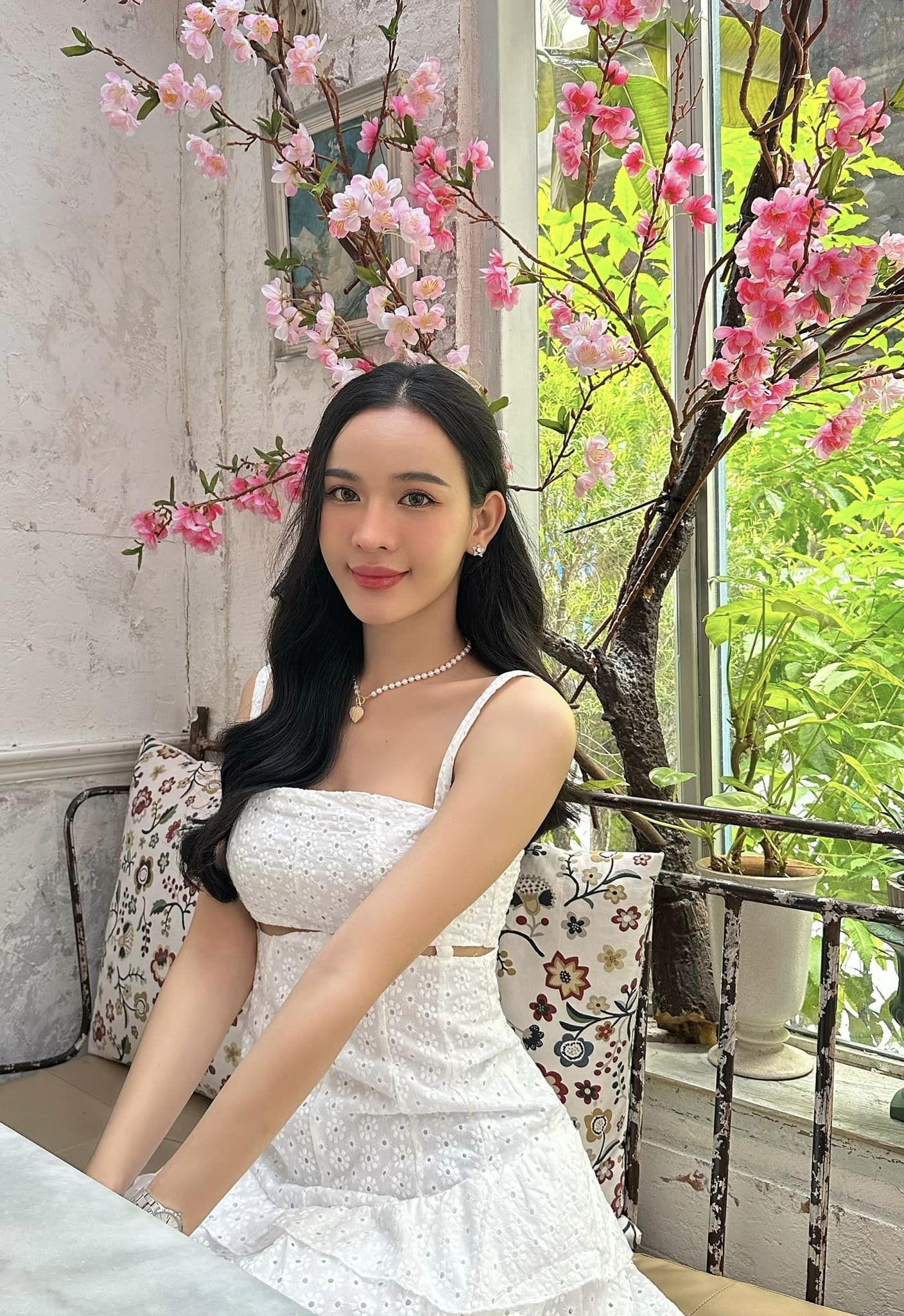 Check In Bar, Soi 10 Sukhumvit - Page 29 - Bangkok - LadyBoyReview